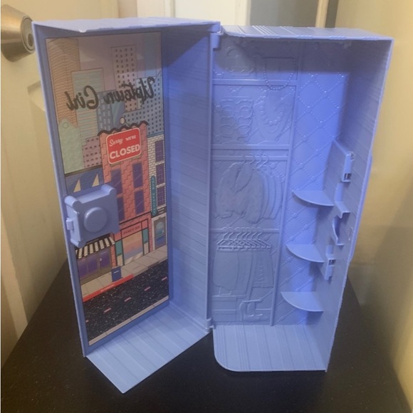 L.O.L. Surprise! | Toys | Lol Surprise Omg Downtownuptownlocker Case ...